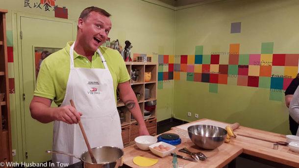 A French Cooking Class - Baking Pastry in Lyon
